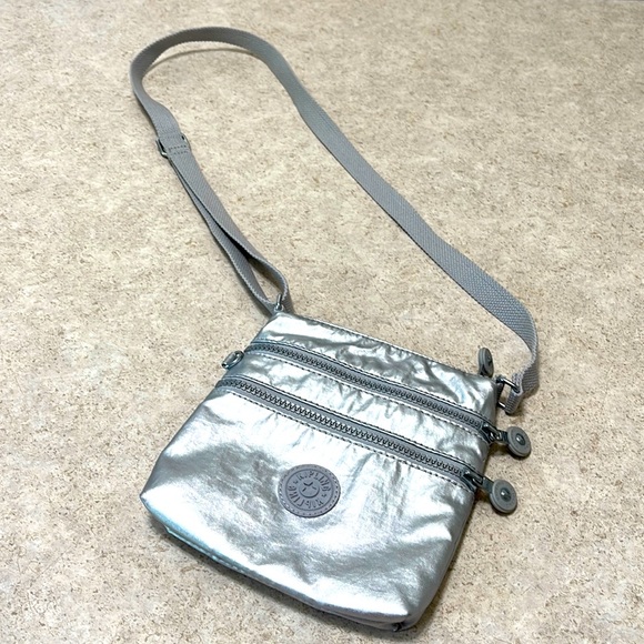 Kipling | Bags | Kipling Alvar Mini Silver Metallic Crossbody Bag With ...